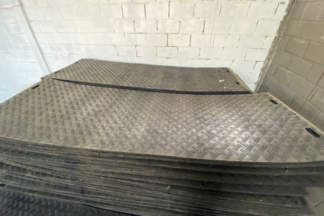 Road plates ⋆ Terzol Heavy Equipment NV